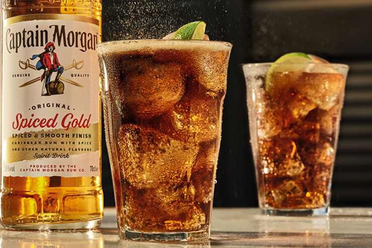 Captain Morgan rum & Coca Cola